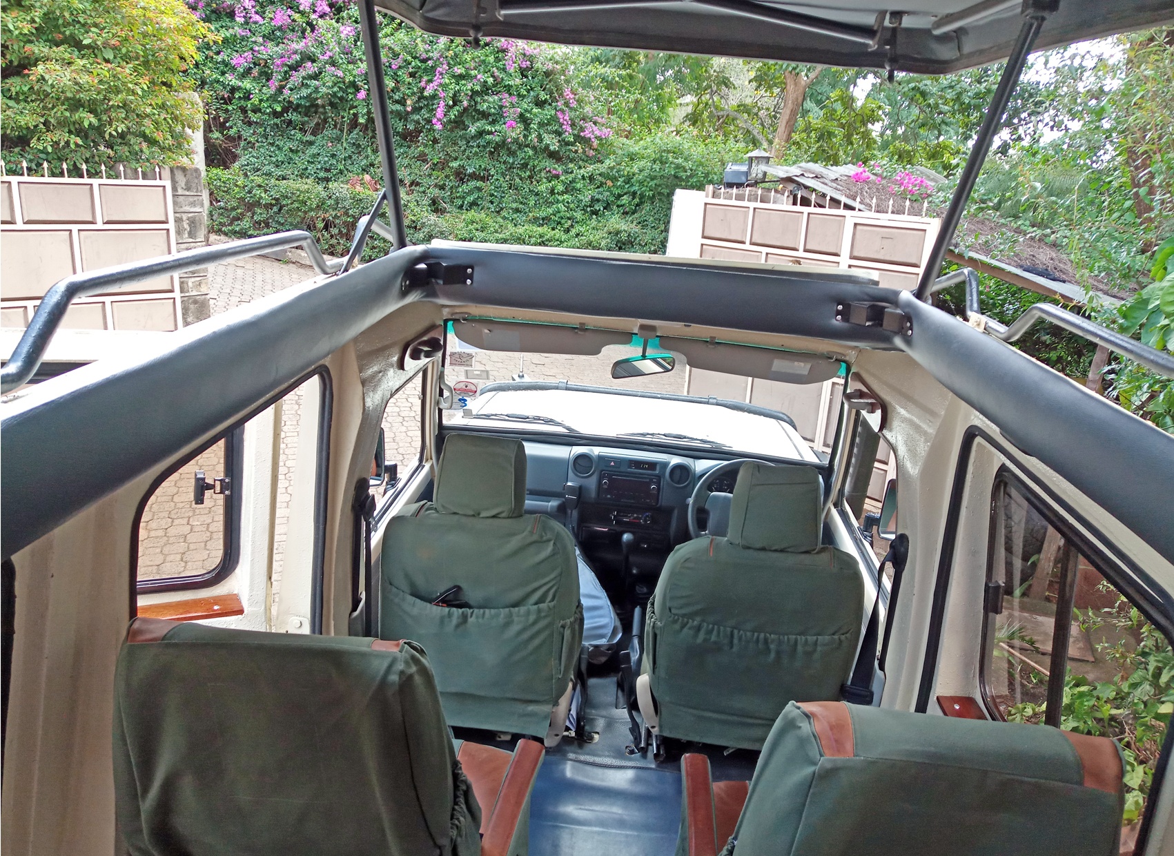Our Vehicles | Phoenix Safaris