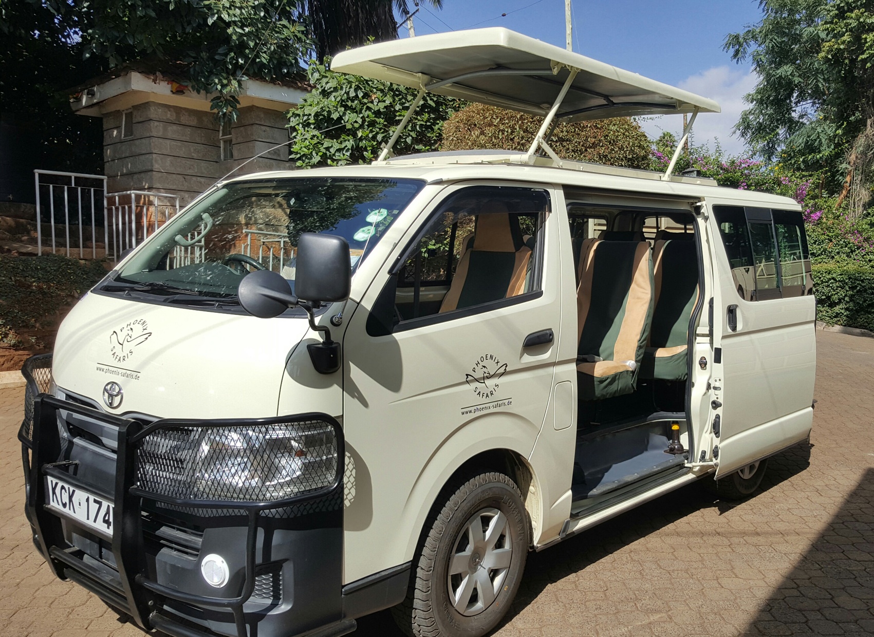 Our Vehicles | Phoenix Safaris